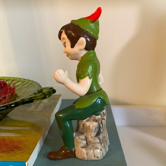 Disney | Accents | Vintage Walt Disney Peter Pan Sitting Tree Stump ...